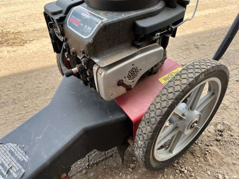 Swisher trimmer mower, 650 series, Briggs & Stratton motor, takes no ...