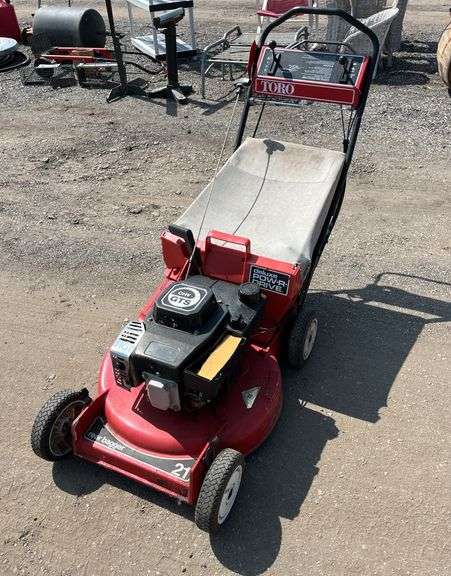 Toro 21" self-propelled bagger, 3-Speed, easy to start and runs well ...