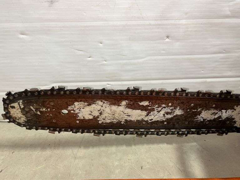 STIHL 025 chainsaw with a 14" bar, has compression - Albrecht Auction ...