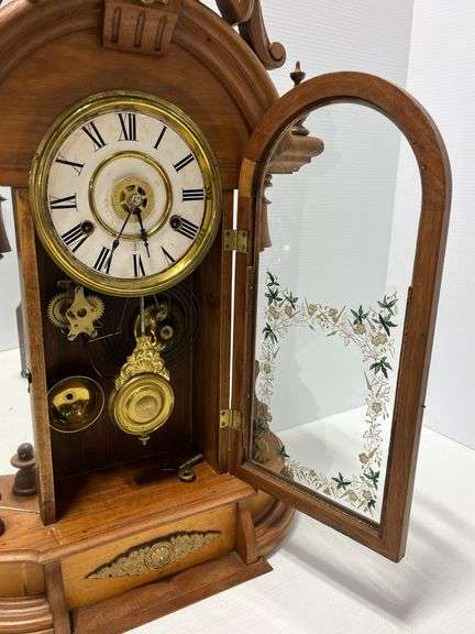 New Haven Clock Co. eight-day occidental mantel clock, has key and ...