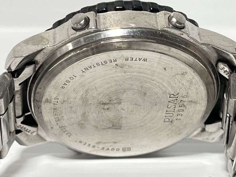 Pulsar 10 bar stainless 100m water resistant digital watch, very good ...