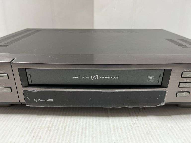 Toshiba M-752 six-head VHS/VCR recorder with original box, Pro Drum V3 technology, box- 19"L ...