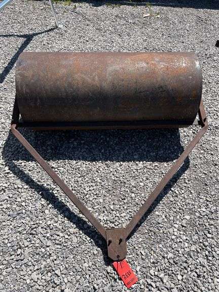 Lawn roller with 1" hole for filling with water or other material, 23 ...
