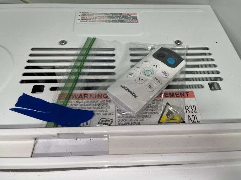 Magnavox 8,000 BTU window air conditioner, works great, per seller was ...