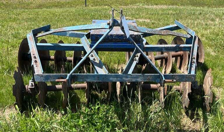 3-Point disk, 6'W, works well - Albrecht Auction Service