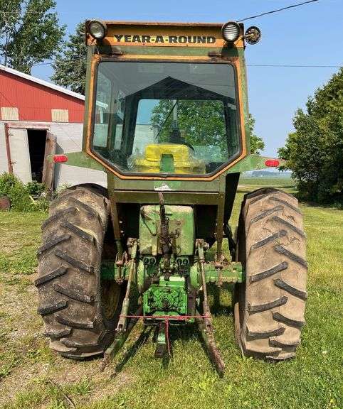 Older John Deere 4020 Tractor, 2WD, Gas, Automatic Powershift ...