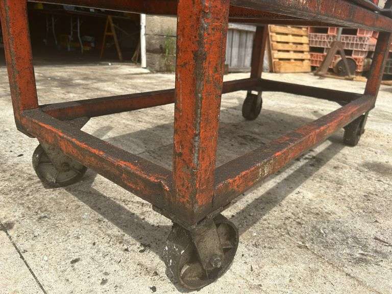 Rolling Shop Cart with Removable Upper Stand - Albrecht Auction Service