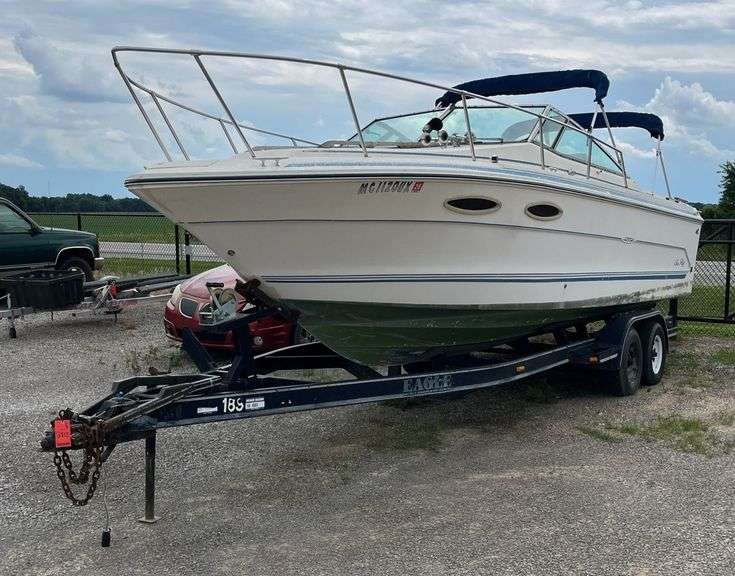 1987 Sea Ray 25' boat, 96" beam x 32" draft, HIN: SERM9794B787, runs ...