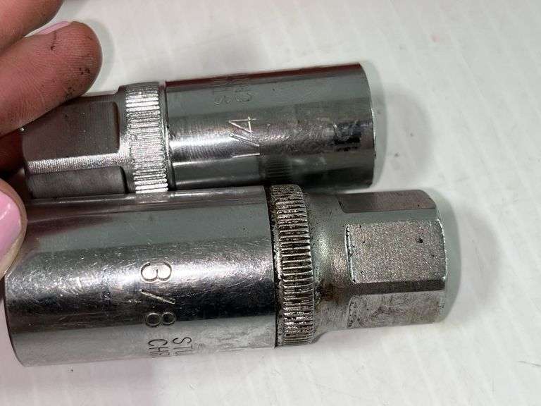 (4) Pieces of stud puller socket set, 7 1/2" case, excellent - Albrecht ...