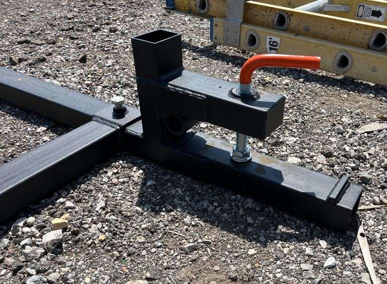 Heavy duty clamp-on pallet forks with adjustable stabilizer bar for ...