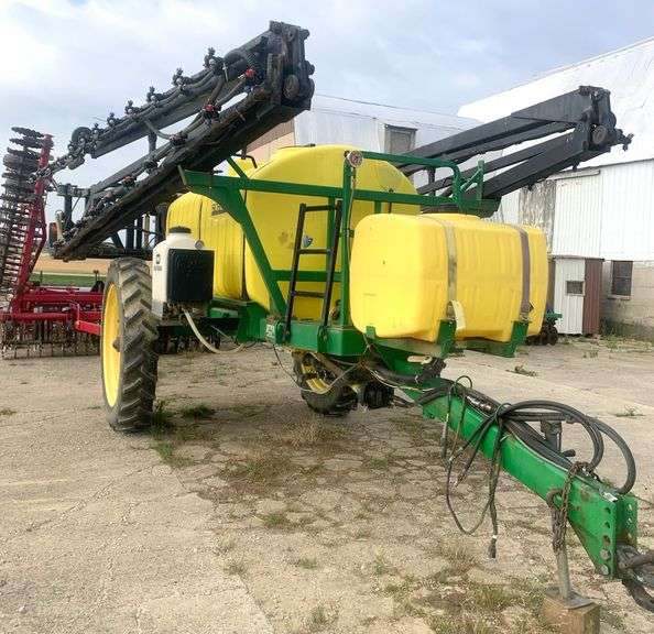Schaben 8500 Sprayer, 1250-Gallon Tank, 90' Booms, 450 Raven Controller ...