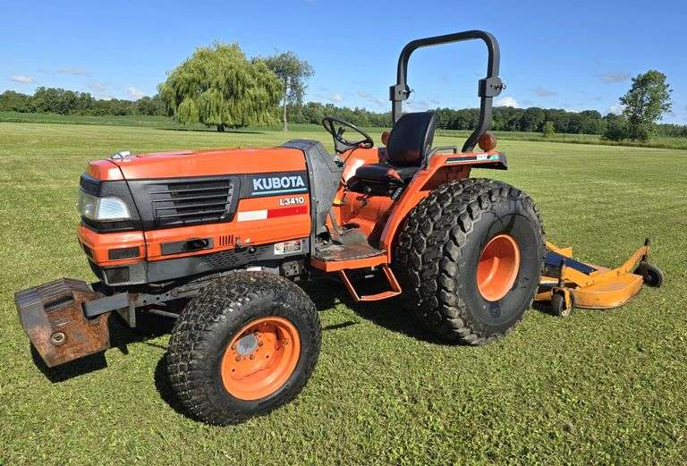Kubota L3410 GST 4WD Tractor, (1855 Hours), Turf Tires, 2-Rear ...