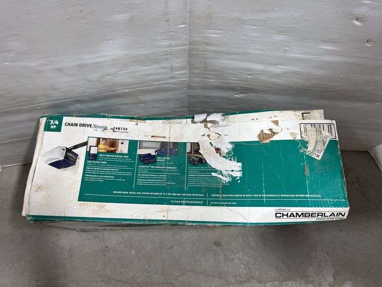 Chamberlain 3/4 HP chain drive garage access system, Model No. 248735 ...