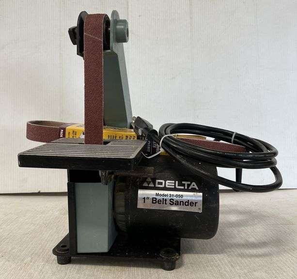 Delta 1" belt sander, Model No. 31-050, tested and does work, 9"W x 11 ...