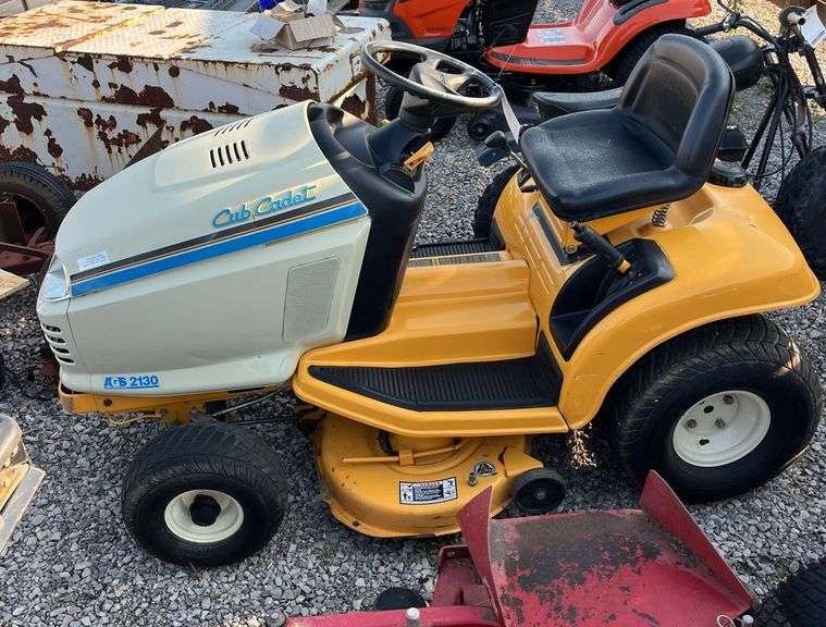Cub Cadet 2130, 12.5 HP Kohler, 42" cut, no issues, runs and mows well ...