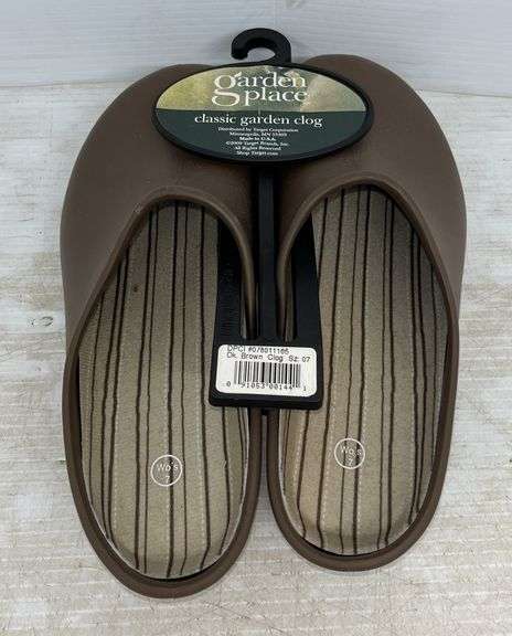 Pair of womens classic garden clog "Sloggers", size 7, new - Albrecht ...