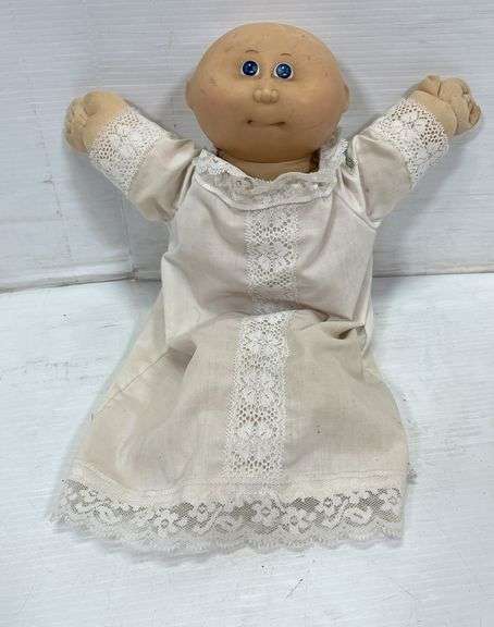 Vintage Cabbage Patch Kids doll, copyright 1978 and 1982, Xavier Robert ...