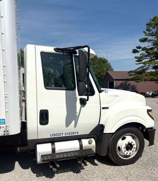 2015 International Terrastar, 18' Dry Van Body with Roll-Up Rear Door ...