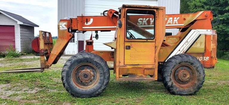 Skytrak 7038 Telehandler, Approx 40' Reach, 4WD, 4-Wheel Steer, Crab ...
