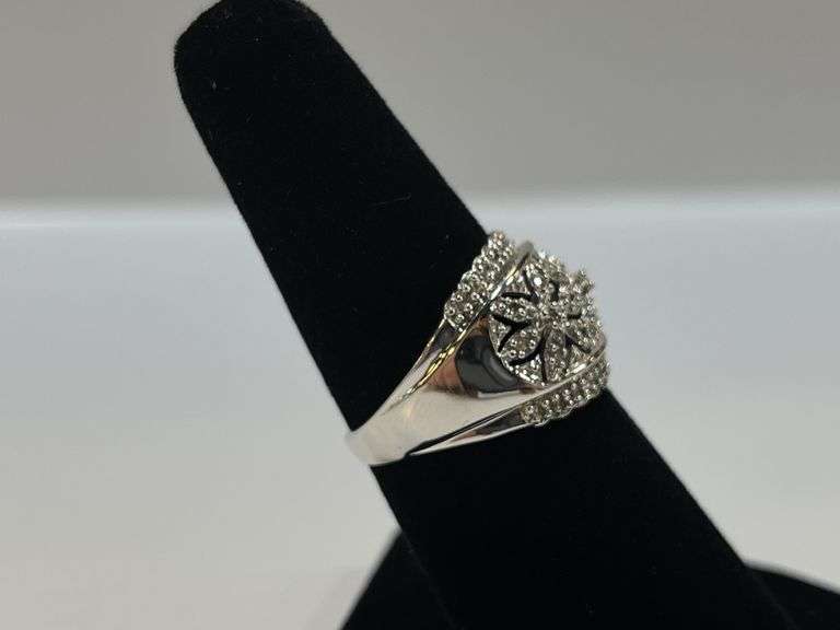 14K white gold Estate design diamond ring, size 7, Except where specifically noted, jewelry lots ...