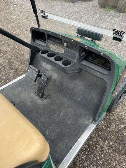1998 EZ-Go gas golf cart, runs - Albrecht Auction Service
