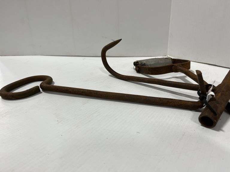 (3) Hay hooks, various sizes, up to 15"L - Albrecht Auction Service