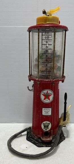 Older metal Texaco gas pump gumball machine, 17"H, fair - Albrecht ...