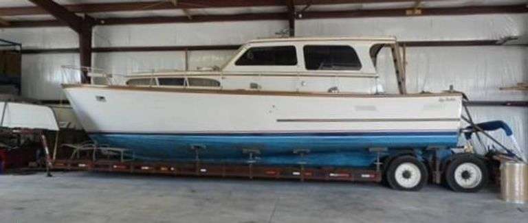 1963 Egg Harbor 37' Double Flybridge Cabin Cruiser on a 1986 Tuff 41 ...
