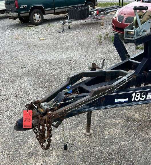 1987 Sea Ray 25' boat, 96" beam x 32" draft, HIN: SERM9794B787, runs ...