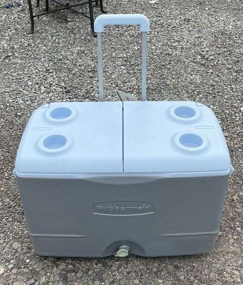 Rubbermaid 5-day wheeled ice chest/cooler, retractable pull handle ...