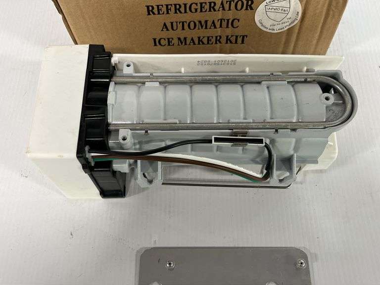 General Electric ice maker, 11"W - Albrecht Auction Service