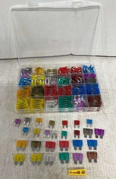 300-PIece car fuse combo kit, includes: 160- Mini, 90- Standard, and 50 ...
