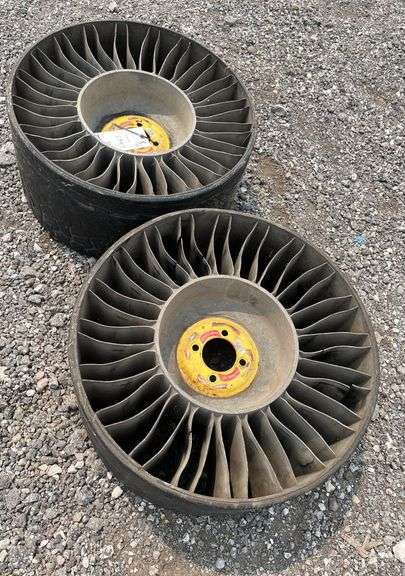 (2) Michelin X Tweel airless turf tires, tread is bad - Albrecht ...