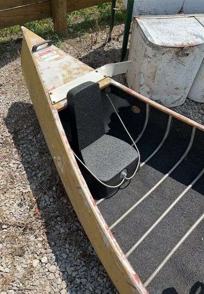 14' Sportspal Canoe, light weight, floats good, comes with trolling ...