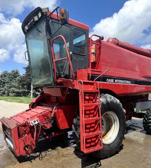 Case IH 1640 Combine Package, (3343.4 Engine Hours,) Comes with Head ...