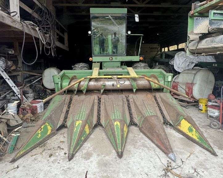 1980 John Deere 5460 Self-Propelled Chopper, 4WD, 44-Knives - Albrecht ...