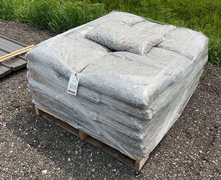 Pallet of crushed fieldstone, 50 bags, 40 lbs. each, 2,000 lbs. total ...