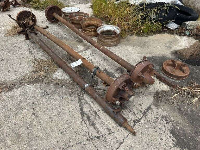 Mobile Home Axles and Rims, 83" to 85" - Albrecht Auction Service