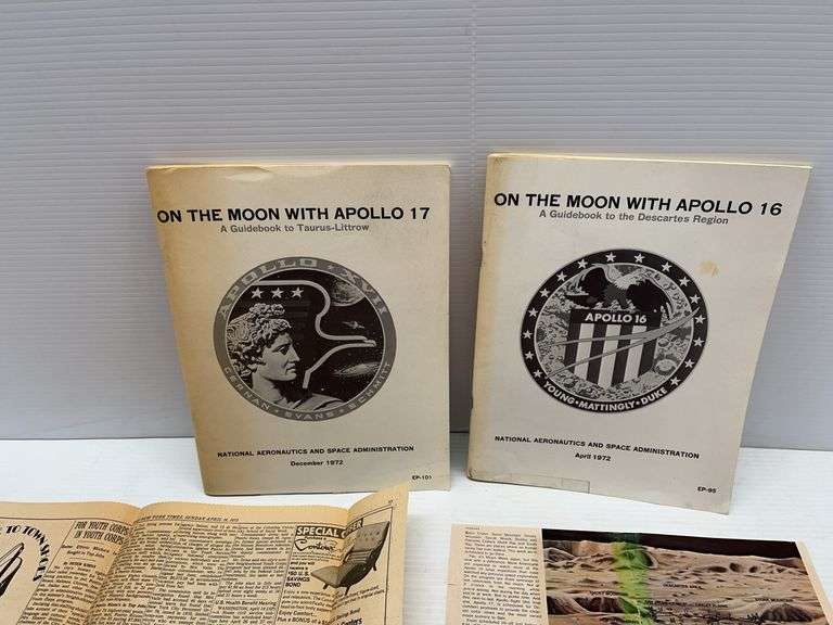 (2) 1972 US Space Mission "On the Moon with Apollo 16 and Apollo 17 ...