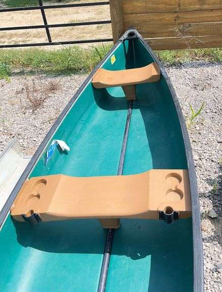 Coleman 16' canoe, includes (2) Paddles, good - Albrecht Auction Service