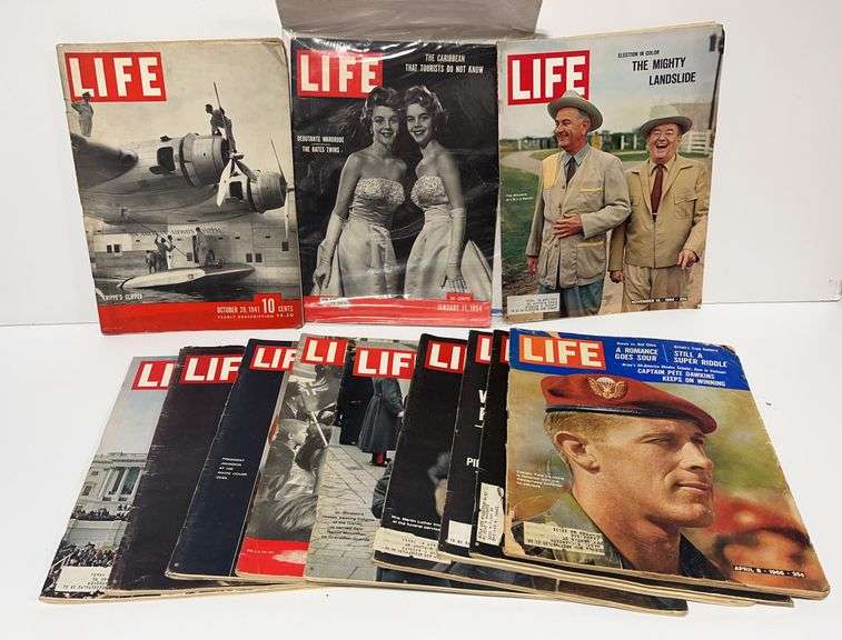 (12) Life magazines, all from early 1940s, good - Albrecht Auction Service