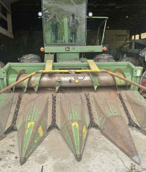 1980 John Deere 5460 Self-Propelled Chopper, 4WD, 44-Knives - Albrecht ...
