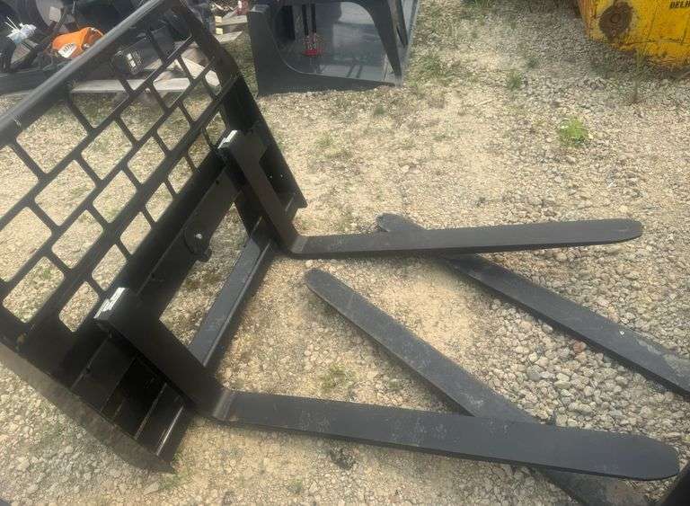 Skid Steer Quick Attach Forks, 48", New, Unused, NOTE: No Sunday Pick ...