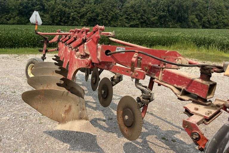 Case IH 720 4-Bottom Plow, Worked Well but Not Used in Six Years ...