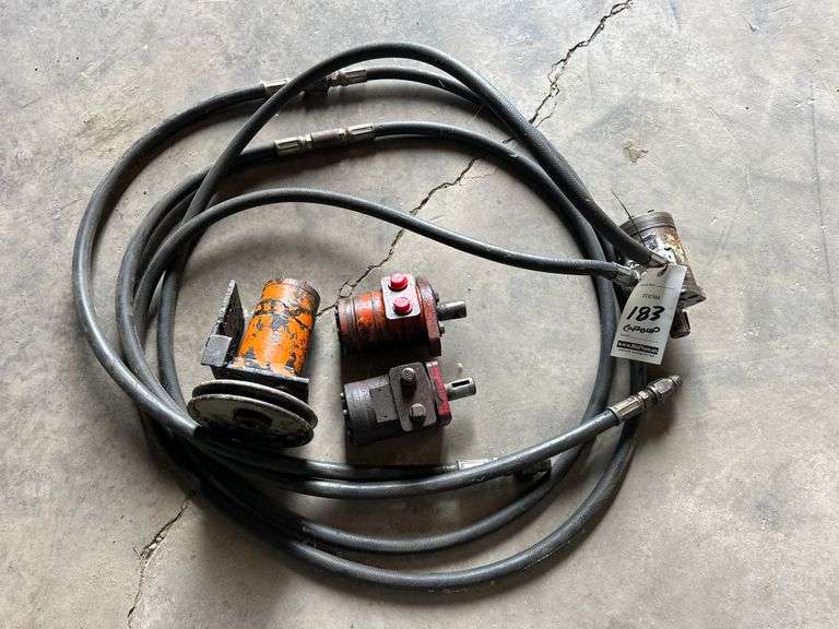 (4)-Hydraulic Motors for Char-Lynn - Albrecht Auction Service