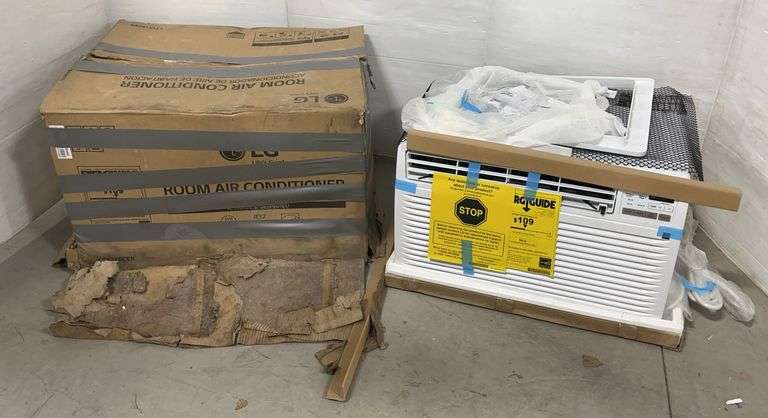 Wall AC Unit, 11,800 BTU, box- 27"W, new but box has damage - Albrecht ...