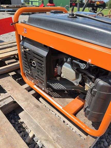 Generac GP1800 Generator, 1800-2050 Watts, 23" x 17" x 17"H, low use ...