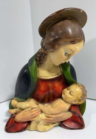 Older 1969 Chalkware St. Mary and Baby Jesus statue from Roman Art Co ...