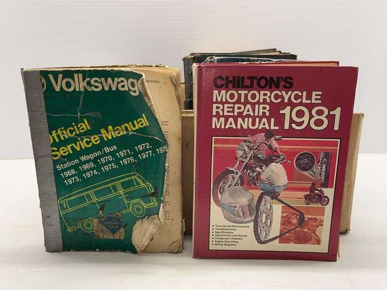 (17) Older auto repair books, including Chilton, heavy wear - Albrecht ...