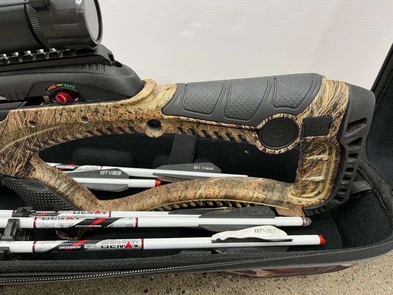 Barnett FX3 Pro Crossbow, with Scope, Cast WM Hard Case, Quiver, (6 ...